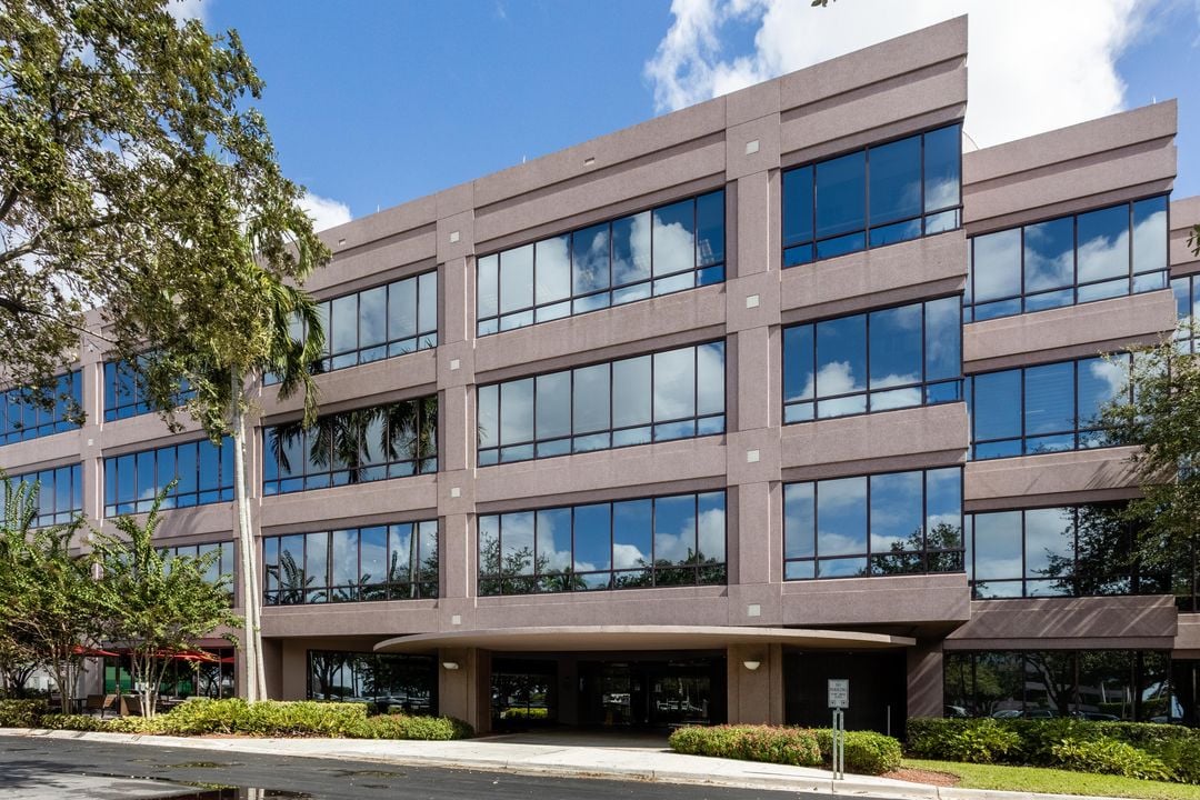 Serviced Offices at 6303 Waterford District Dr in Miami