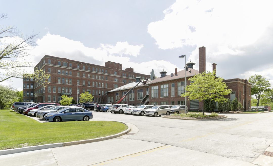 Office Space in 10437 W Innovation Dr, Milwaukee, WI 53226