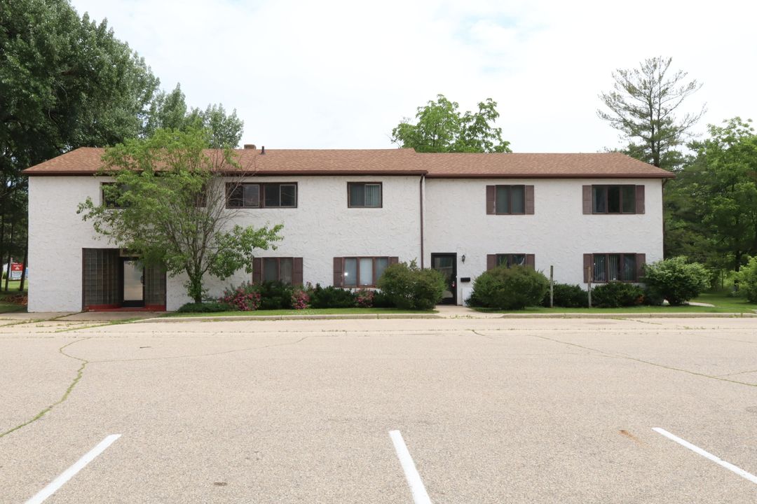 Photo-1 of 209 S Taft St, Whitewater, WI 53190