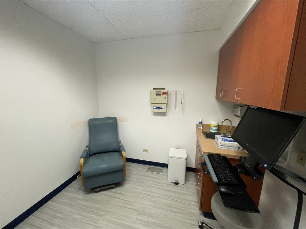 Office Space in 251 N Cass Ave, Westmont, IL 60559